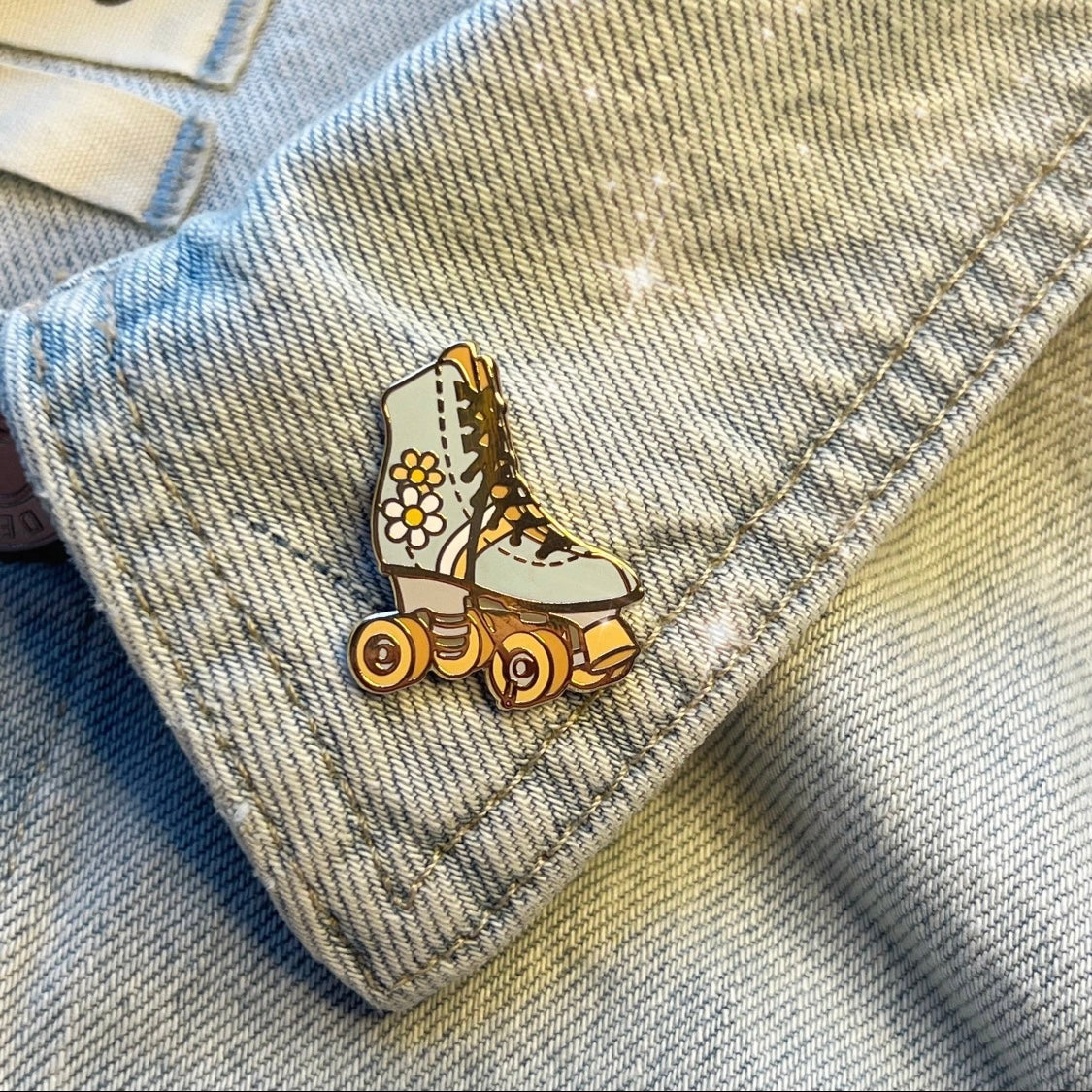 Rollerskate Enamel Pin – Sunshine Luckies
